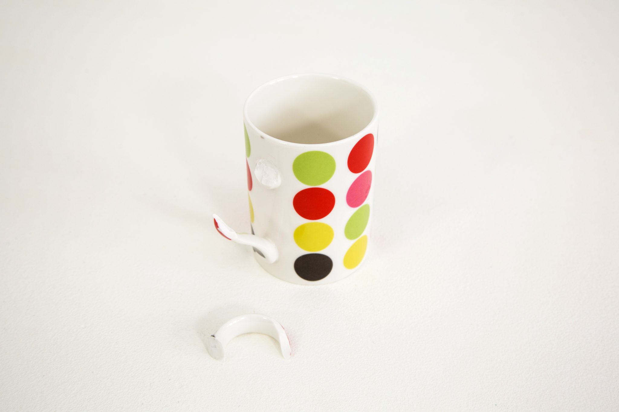 Coller de la céramique : ce qu’il faut savoir - Cyanolit - Colle haute ...